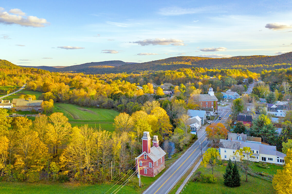 6 Real Towns Where Hallmark Christmas Movies Were Filmed - Interesting ...