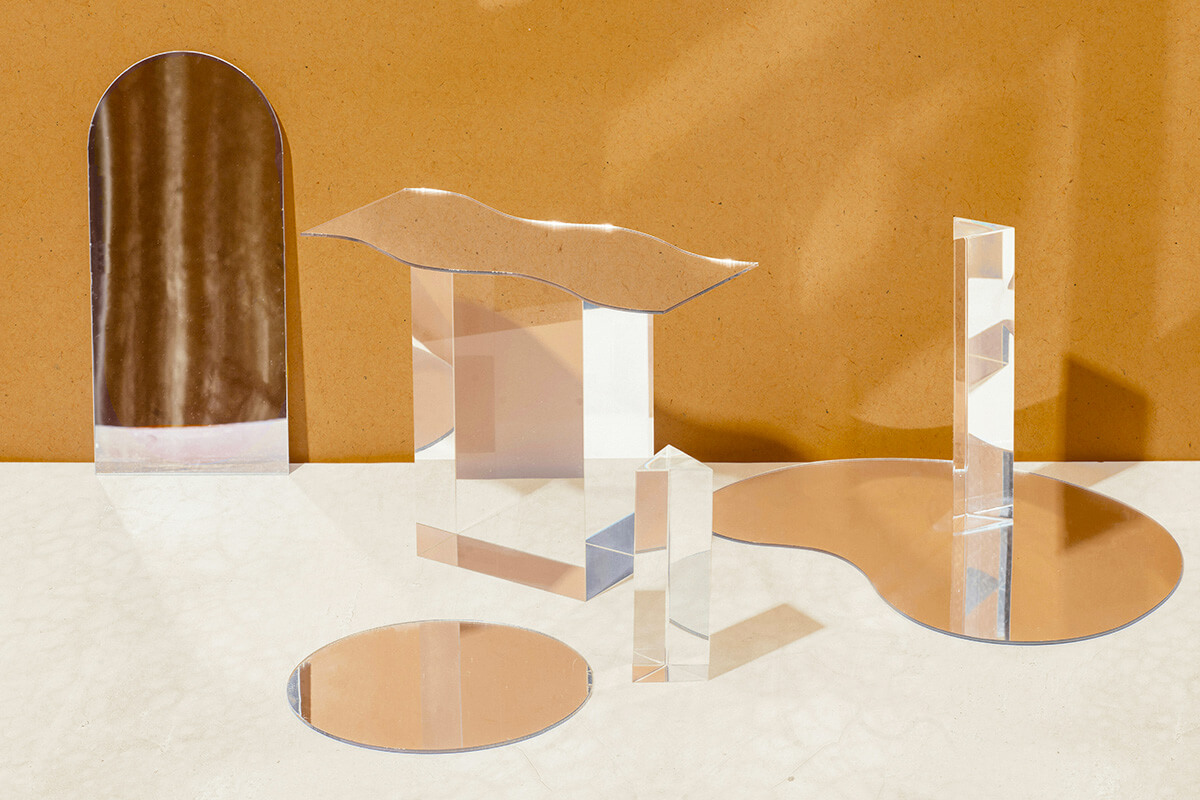 Reflecting on How Mirrors Work - Interesting Facts