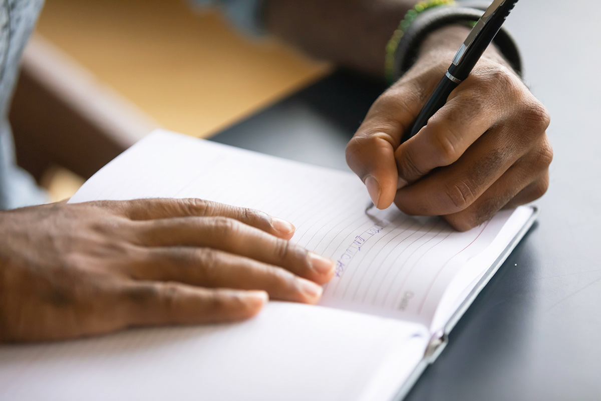 6 Surprising Facts About Lefties - Interesting Facts