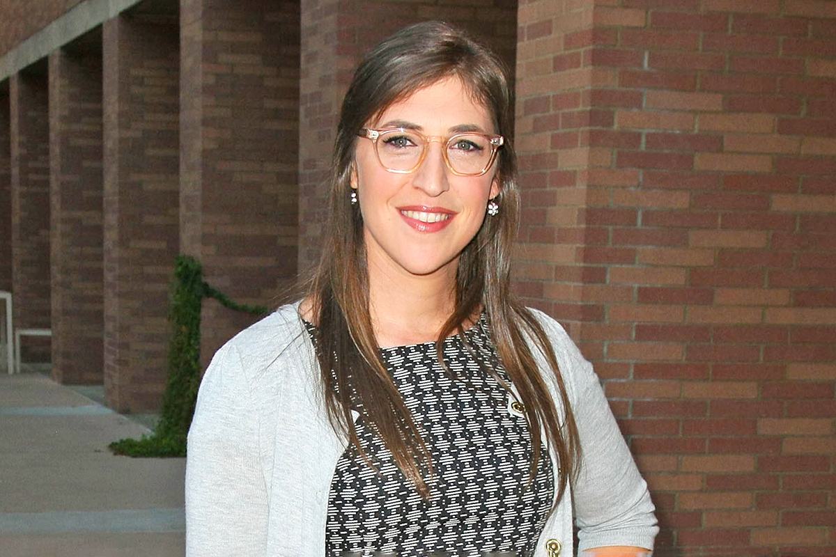 5 Celebrities With Surprising Doctorate Degrees - Interesting Facts